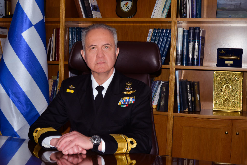 Αρχηγός Στόλου ΠΝ: Αντιναύαρχος Πολυχρόνης Κουλούρης – Piraeus365